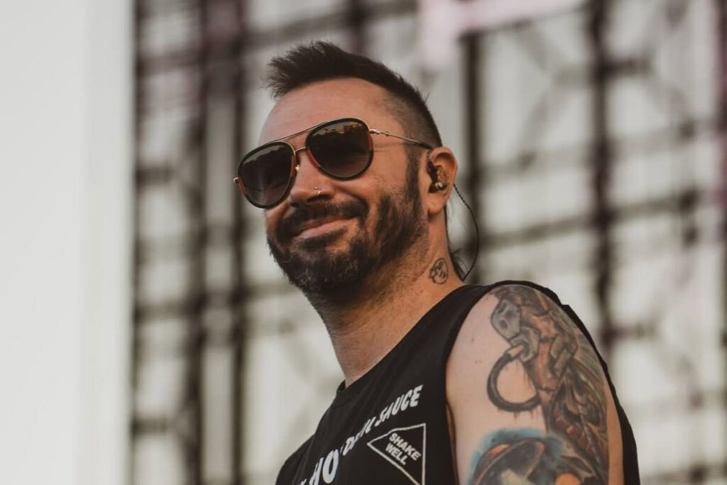 5 Metal Bands With Actual Animals As Lead Singers